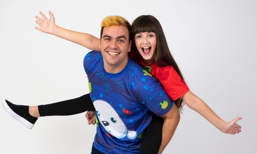 Luccas Neto e Gi Alparone lançam livro em Portugal | PublishNews