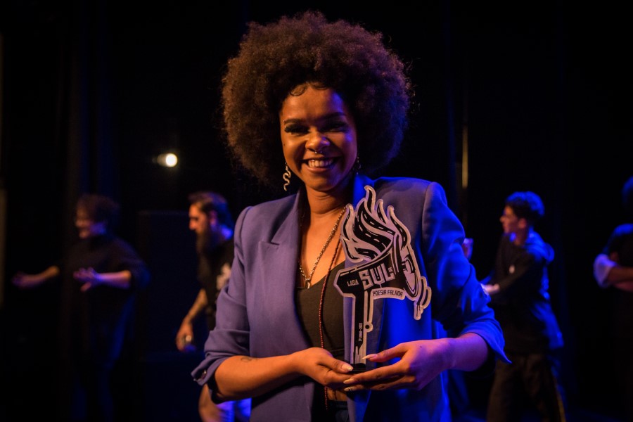 Evento Slam da Baderna Literária encerra com grande final | PublishNews