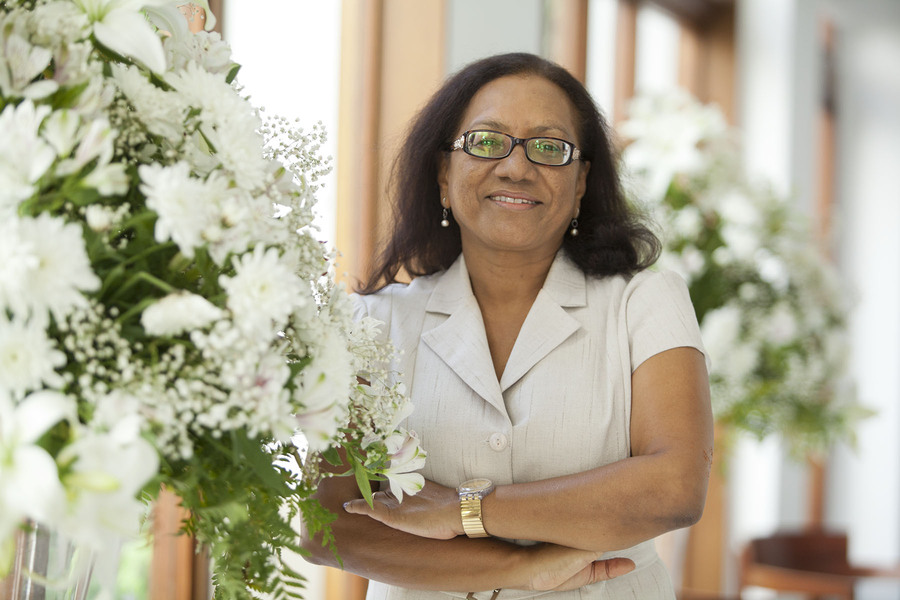 Quintal da Língua Portuguesa recebe a cabo-verdiana Vera Duarte Pina | PublishNews