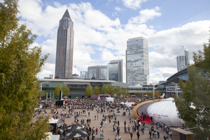 Feira do Livro de Frankfurt abre inscrições para os programas ...